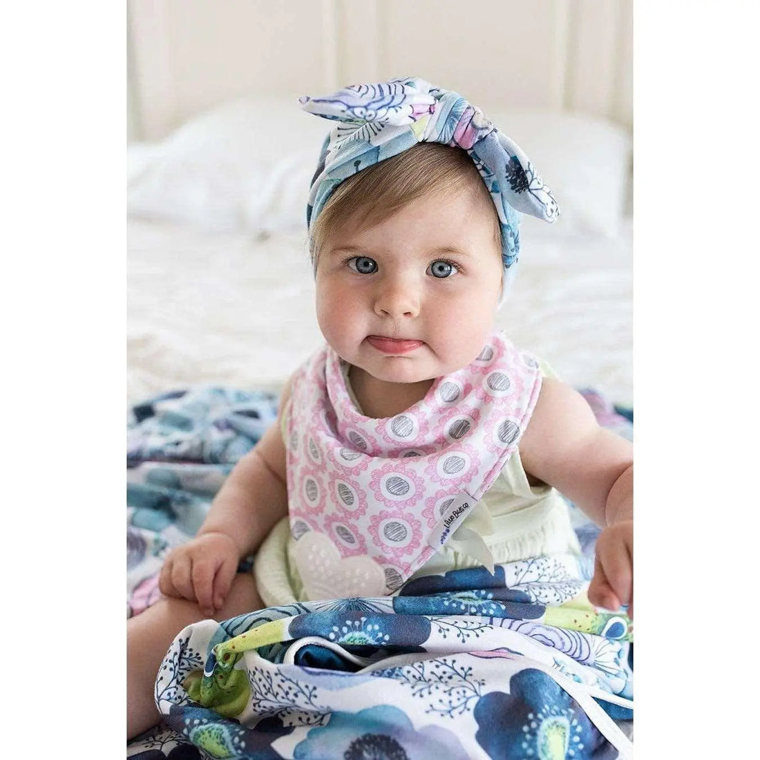 Bib Bud -2 in 1 Reversible Bandanna Teething Bib